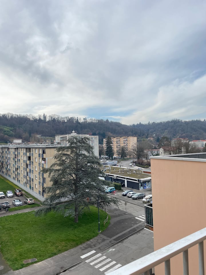 Appartement Spacieux En Auvergne-rhône-alpes - Bourgoin-Jallieu