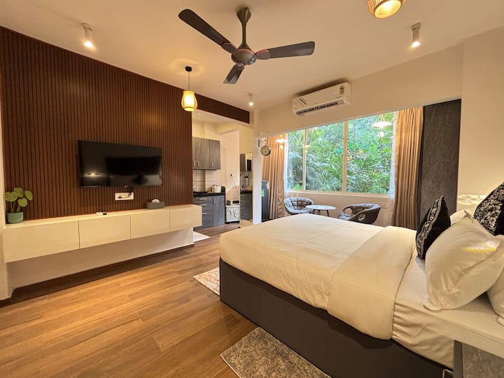 Palm Breeze By Laze Around Us - Goa