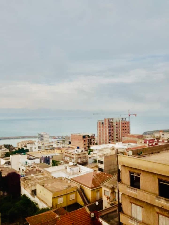 Belle Appartement Près De Tout Et Vue Sur Mer - Mostaganem