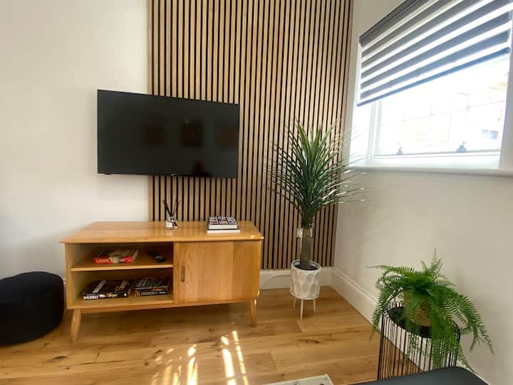 Bigdiscounts4weekly/monthlystays/free Parking/wifi - Wokingham