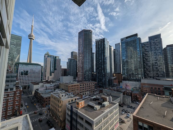 Sunsets With The Cn Tower - 