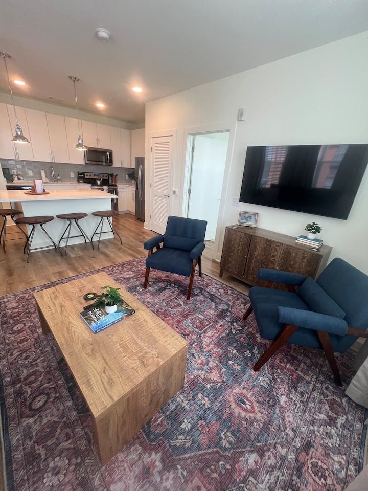 Chorus Corner | 1br Flat | Work, Rest & Replay - Nashville