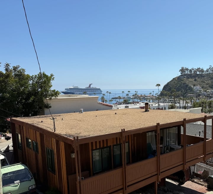 Catalina Island Mid Century Modern Home - Avalon, CA