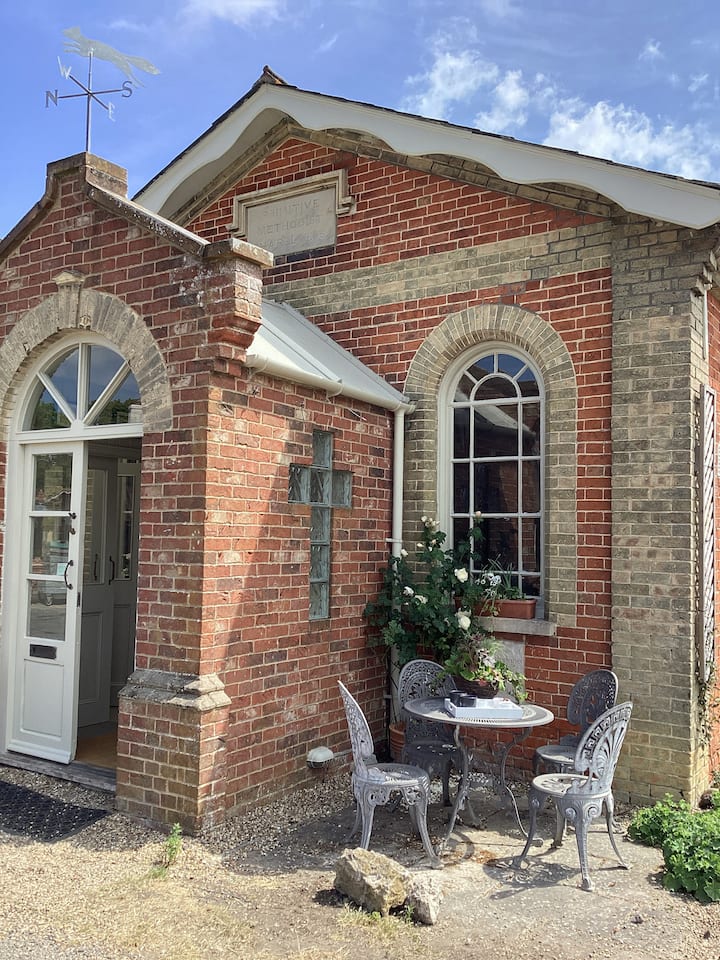 Basil’s Bolthole…. - Saxmundham