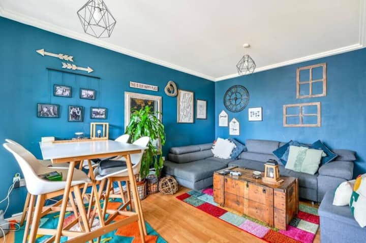 2-bedroom Flat In Woking– Walk To Station - ウォーキング