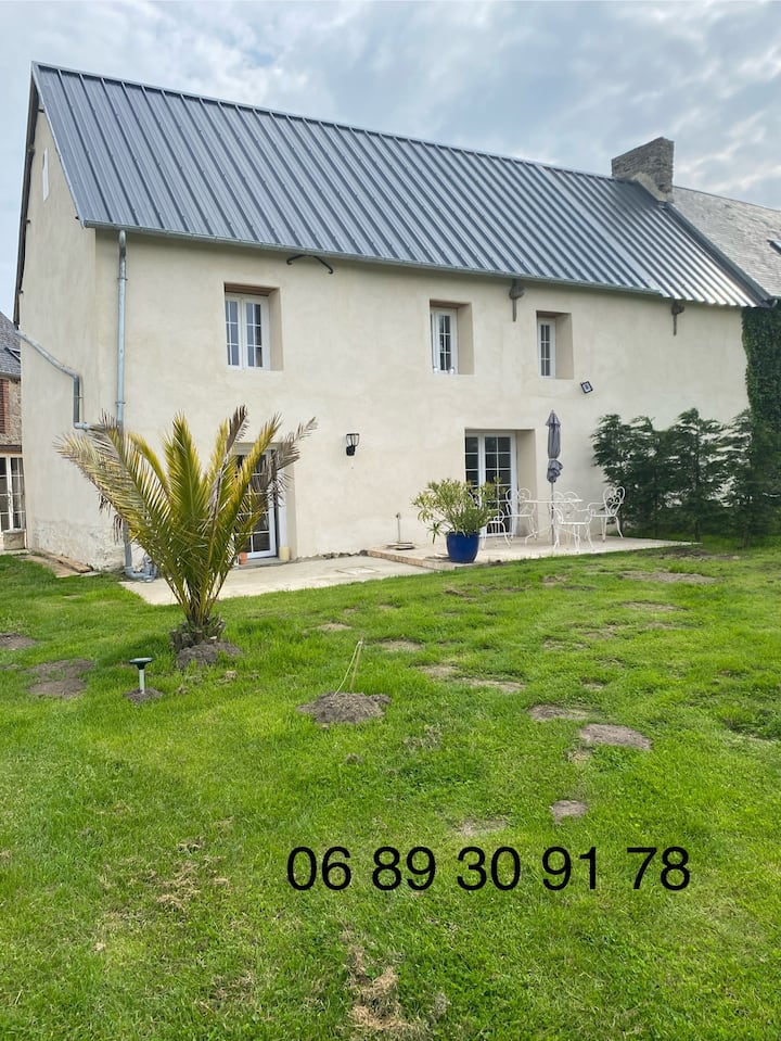 Maison Avec Vue Sur L’étang - Granville