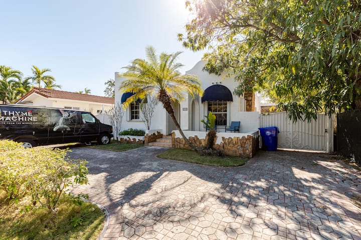 2brickell, Private & Large House - Miami, FL