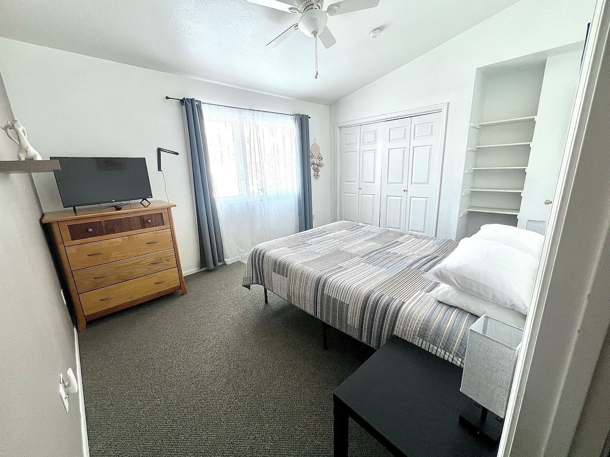 Nice, cozy place south side6 - Townhouses for Rent in Anchorage, Alaska ...