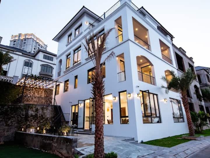 Avon Villa
Villa Nghỉ Dưỡng - Hạ Long