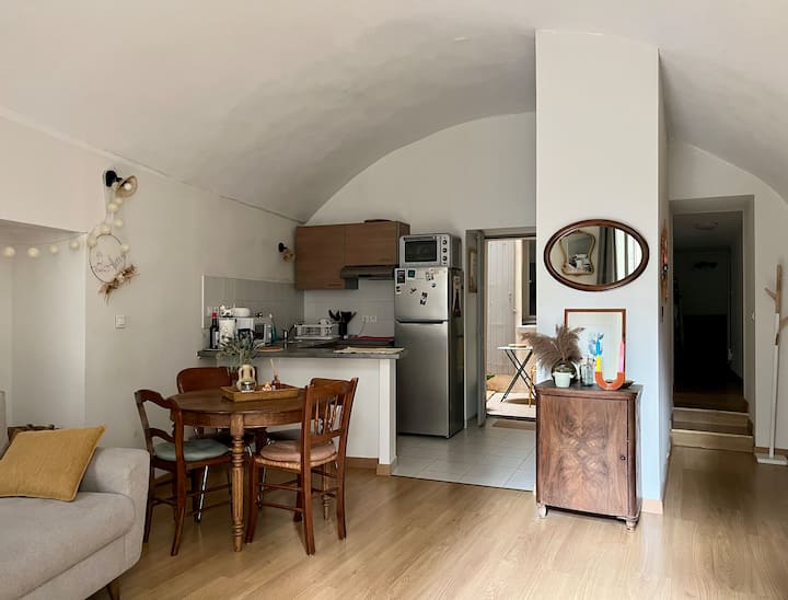 Appartement Cozy Avec Terrasse Au Cœur De Viviers - Viviers