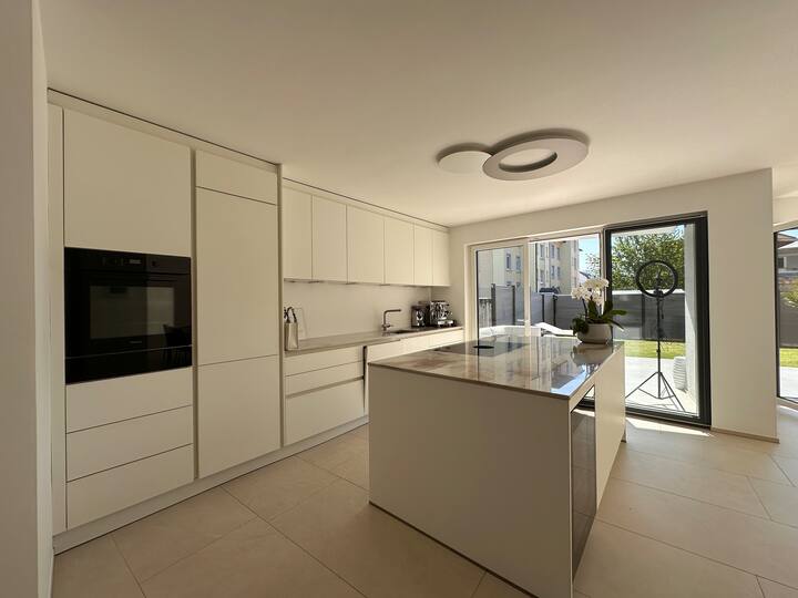 Luxus Appartement Mit Burg Blick - Lörrach