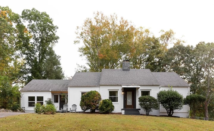 Maple & Slate Retreat • Near Downtown & Vols Games - Neyland Stadium Knoxville