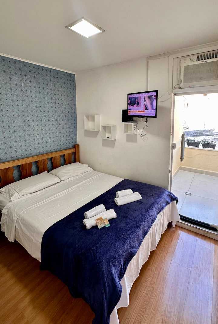 Cantinho Em Copa: Bem Localizado! - Copacabana