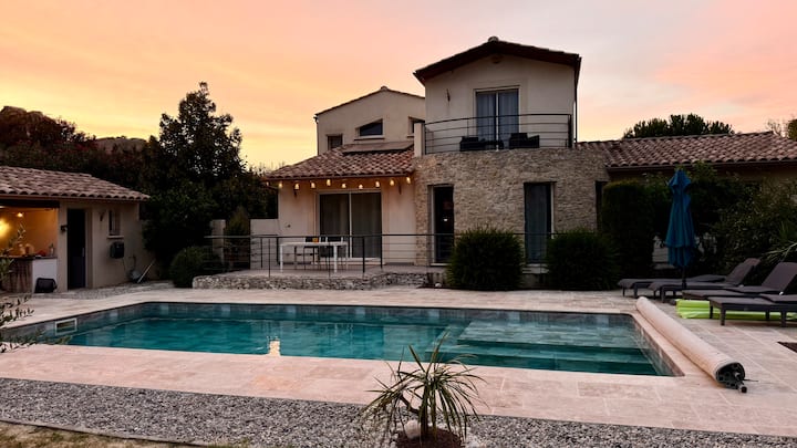 Loft Piscine Tout Confort Proche Pont Du Gard - Marguerittes