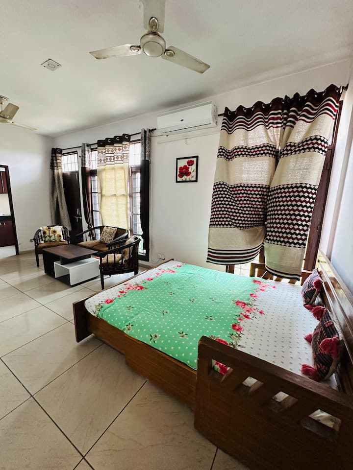 Flat/mohali/ownr Free/sector 63/near Fortis Hosptl - Chandigarh