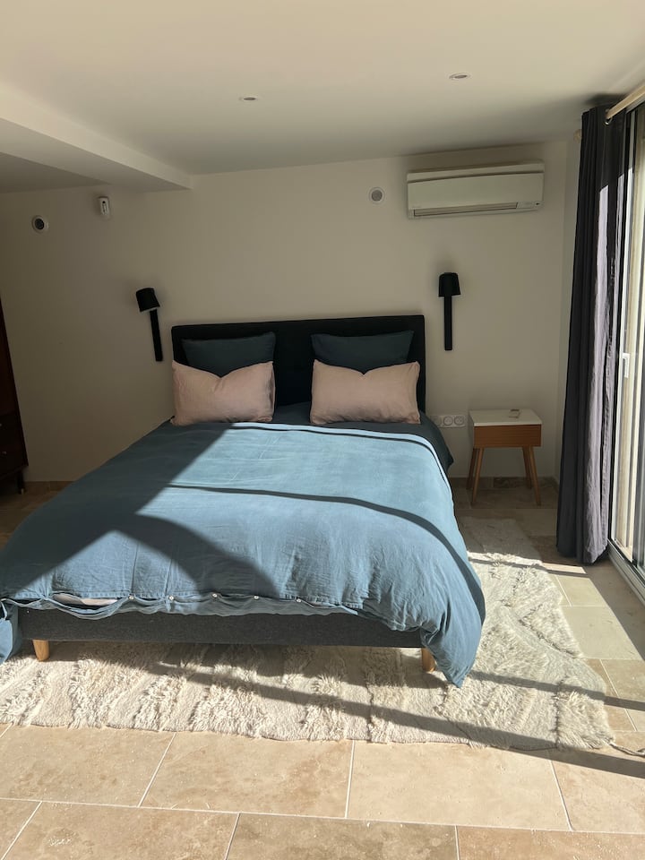 Grande Chambre Avec Terrasse - Aix-en-Provence