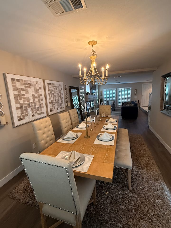 Upscale Safe Cozy Family Home By Airport & Strip - Las Vegas, NV