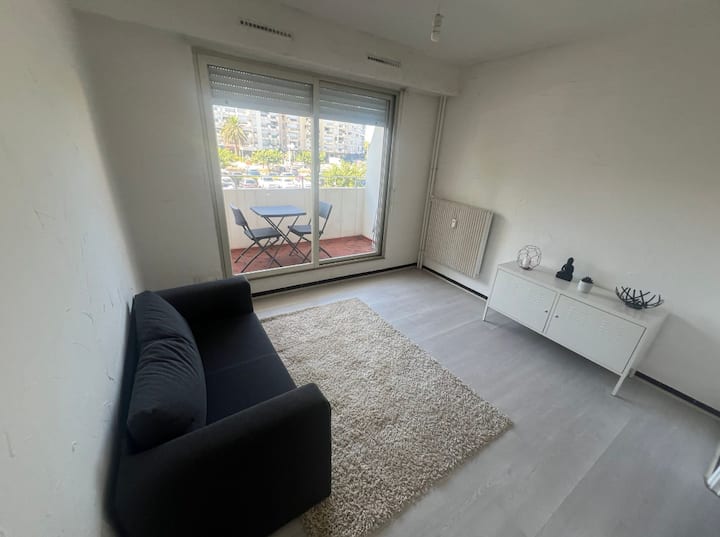 Studio Cosy Avec Balcon + Parking - Carnon