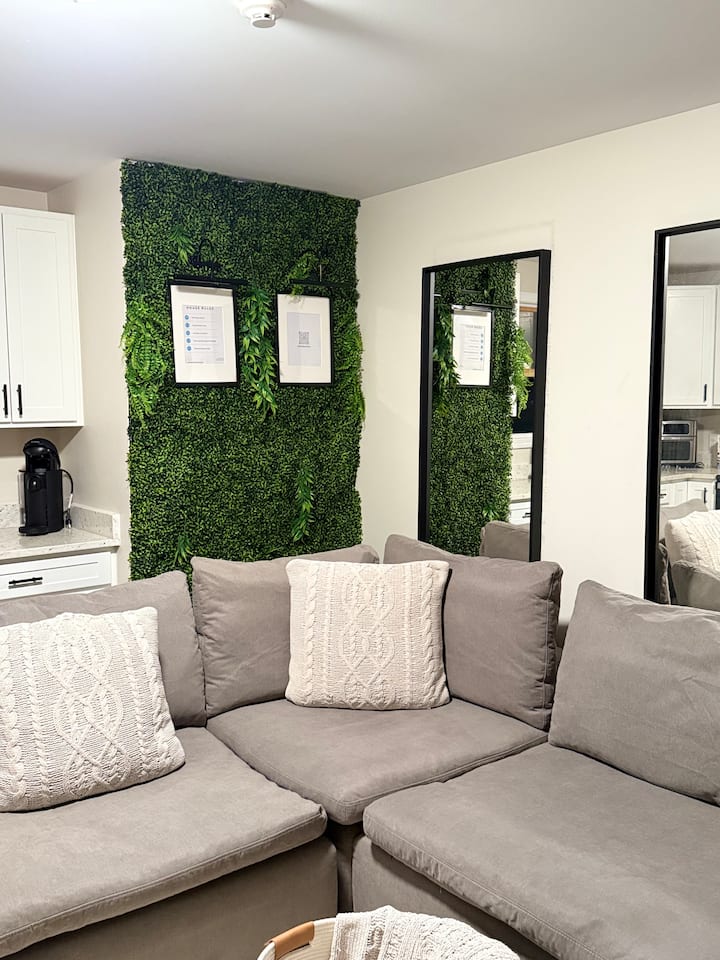 Modern Luxury |Downtown Hartford - Hartford, CT