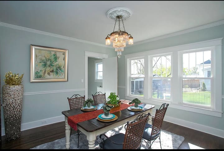 Massive Holiday Home In Pulaski! - Pulaski, TN