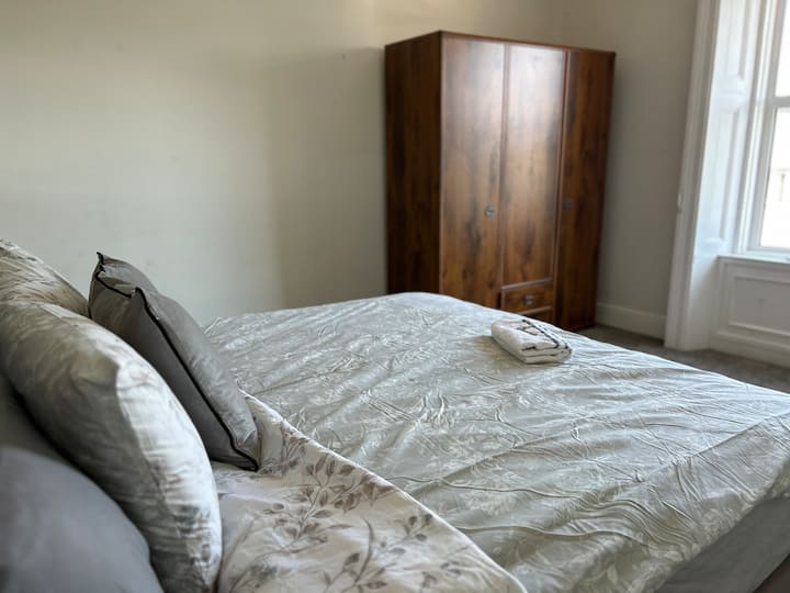 Town Guest House - Kildare