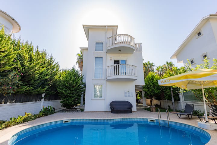 Belek Kerven Villa 2 | 3+1 With Private Pool - Serik