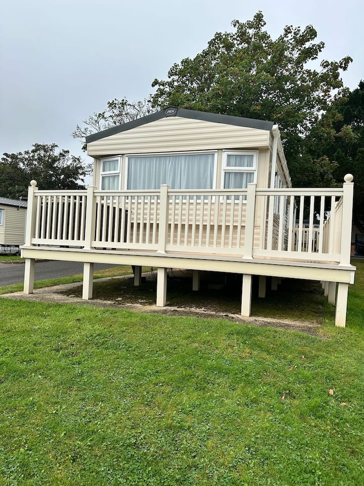 3 Bed Caravan With Wrap-around Decking - B36 - Paignton