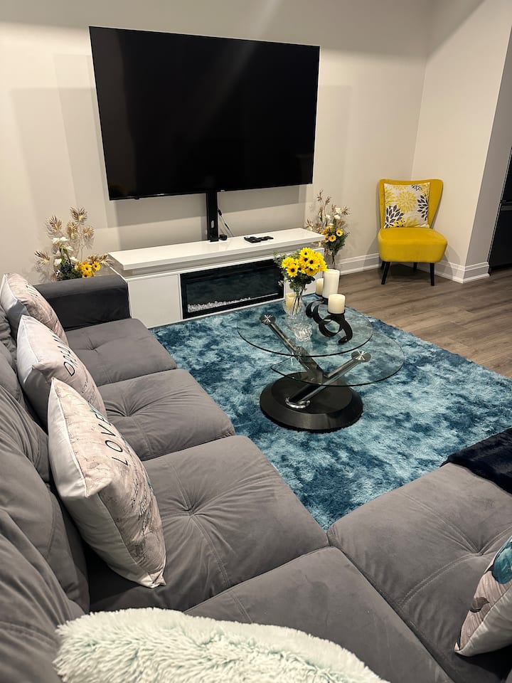 Spacious Modern Niagara Getaway 3br Vacation Home - Sunset Beach