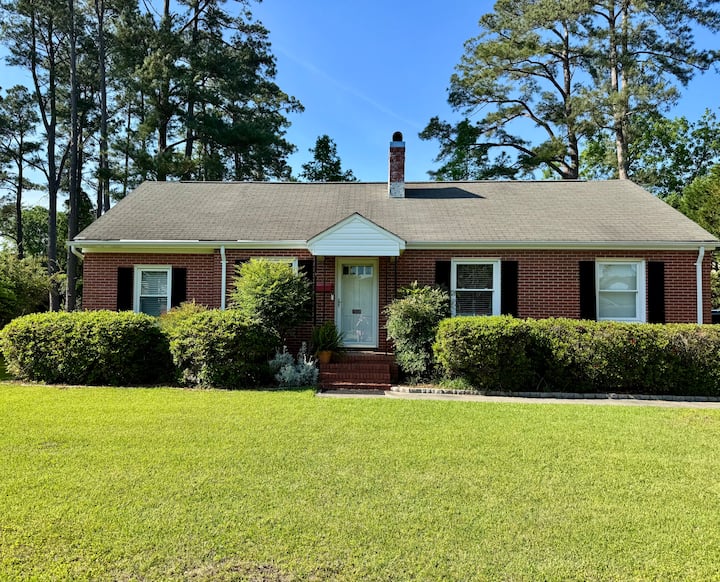 Spencer Cottage | Charming Home Near Downtown - New Bern, NC