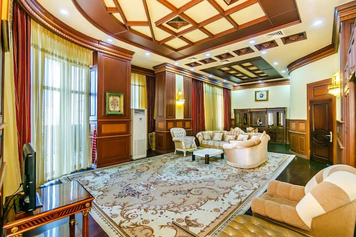 F1 Track Apartment Mc Donalds - Baku