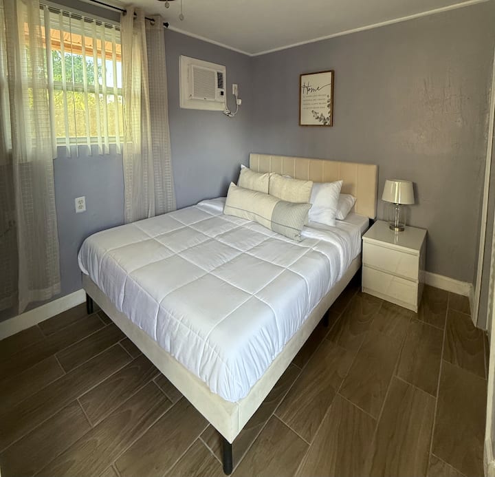 Cozy Corner Retreat: Near Airport And Parks - Orlando, FL