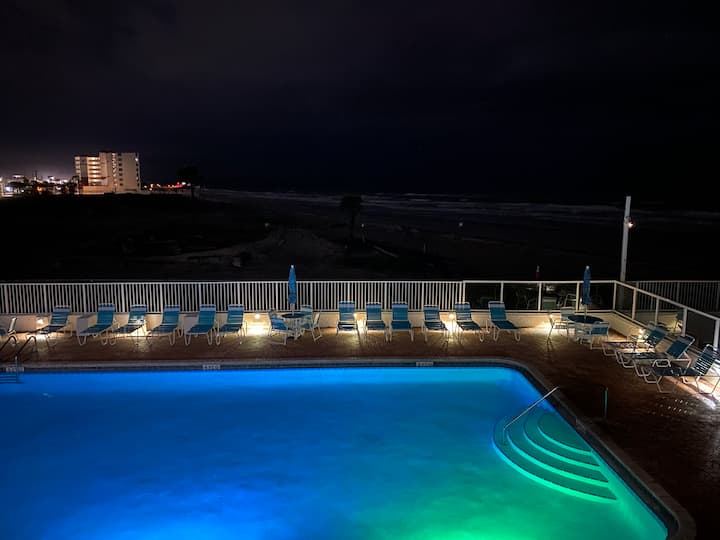 Magical Ocean View On The Forth Floor - Daytona Beach, FL