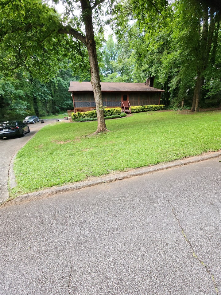 Urban Chalet - Douglasville, GA