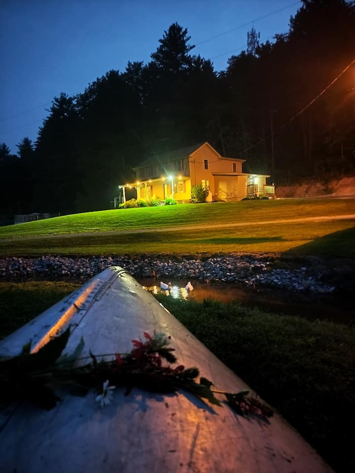 Green Point Getaway - Memorial Lake State Park, Grantville