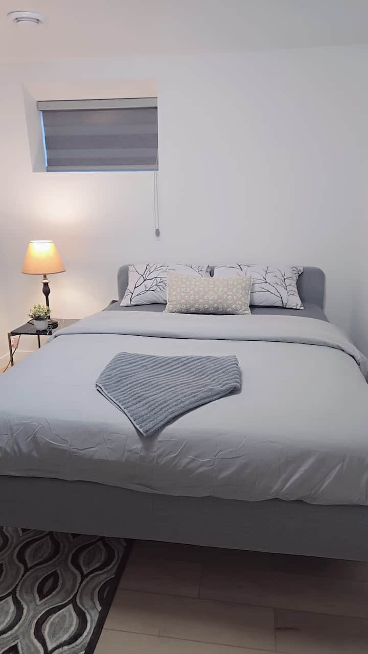 Entire Basement Suite In Bonavista - Winnipeg