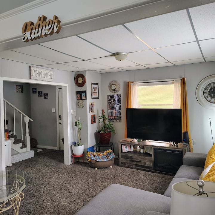 Comfortable Place Like Home! - Kansas City, MO