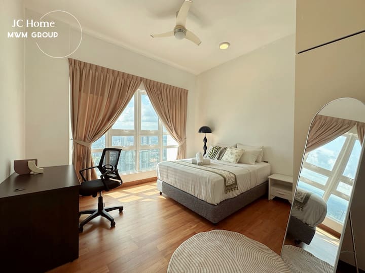 City Sunset Seaview High Floor | Walkable To Ciq - Woodlands