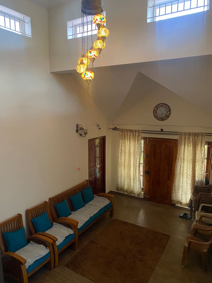 Candy Ville Resorts - Hill View Room In Coonoor! - Coonoor