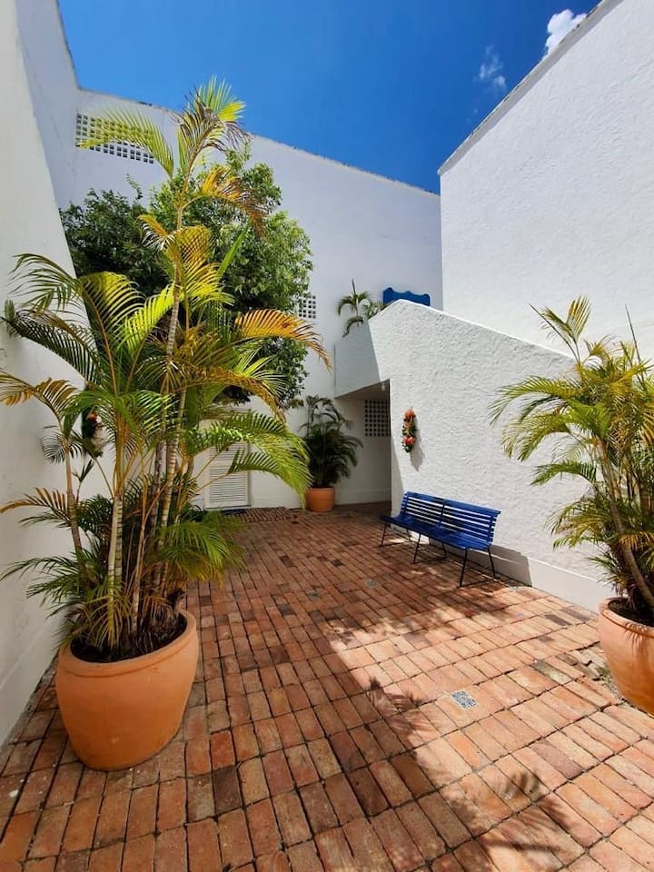 Appartement Lumineux + Terrasse Privée à Ricaurte - Girardot
