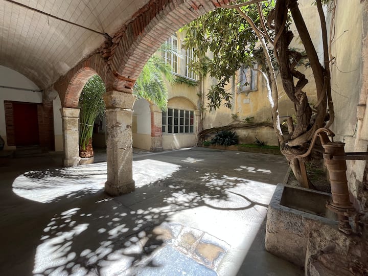 Quartier Cathédrale, T2 Meublé - Perpignan