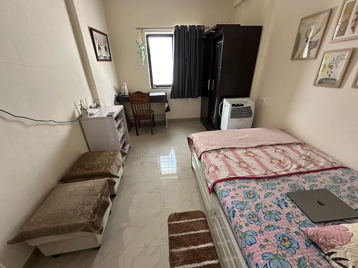 2 Room Set Retro In 3bhk Villa - Pune
