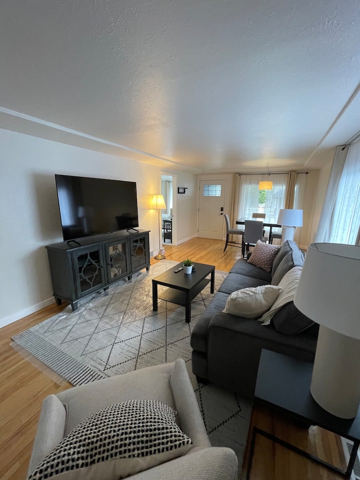 4 Bed 1 Bath Suburban Home - Gig Harbor, WA
