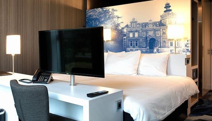Elevated Comfort – Gym & Bistro | Free Parking - Oss