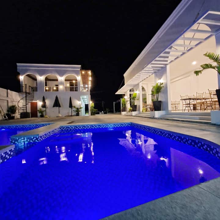 Transient In Ilocos Norte (Balai Antonio) - Laoag