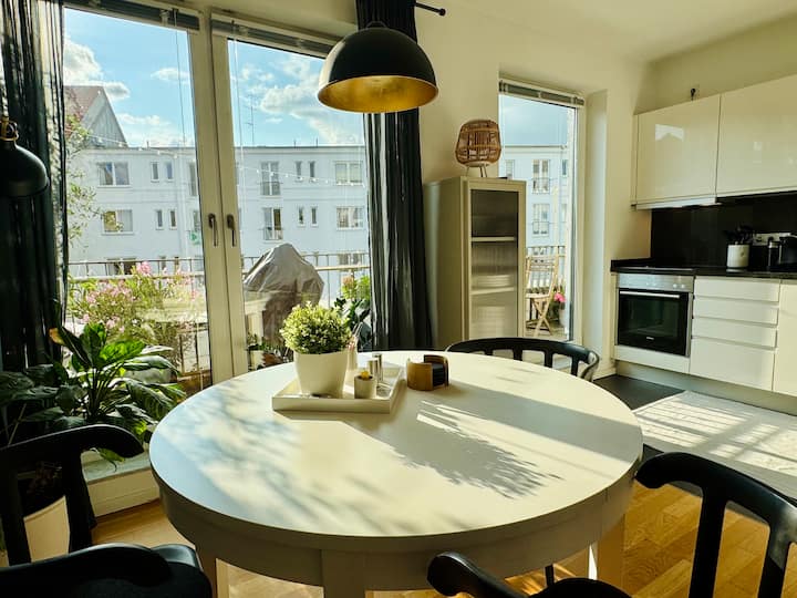 Ruhiges Penthouse In Harvestehude Mit Balkon - Hamburg