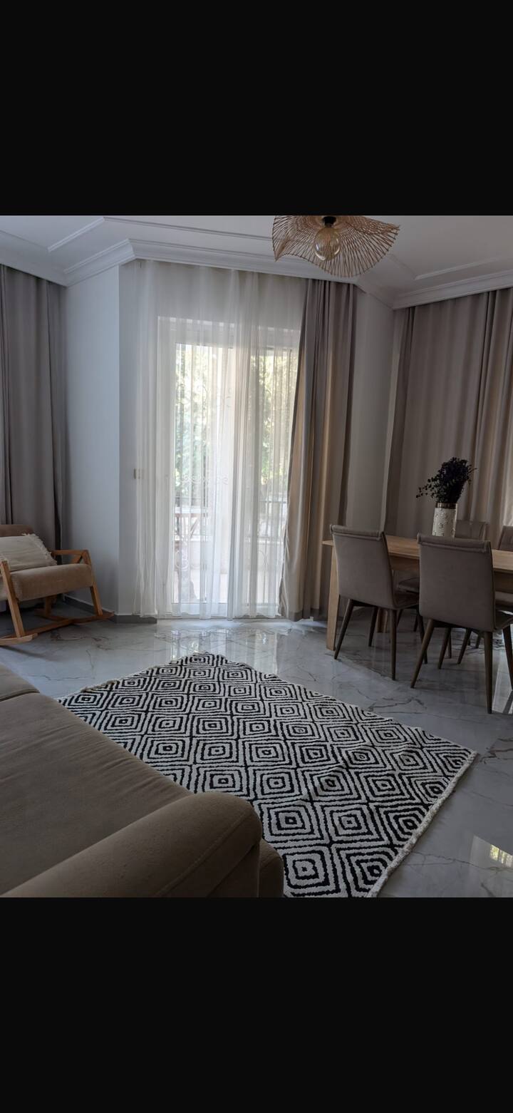 Avm Yakınında Havuzlu Daire - Fethiye