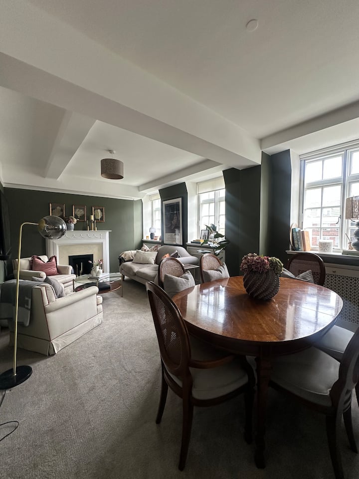 Prime Chelsea Green Apartment - Chelsea