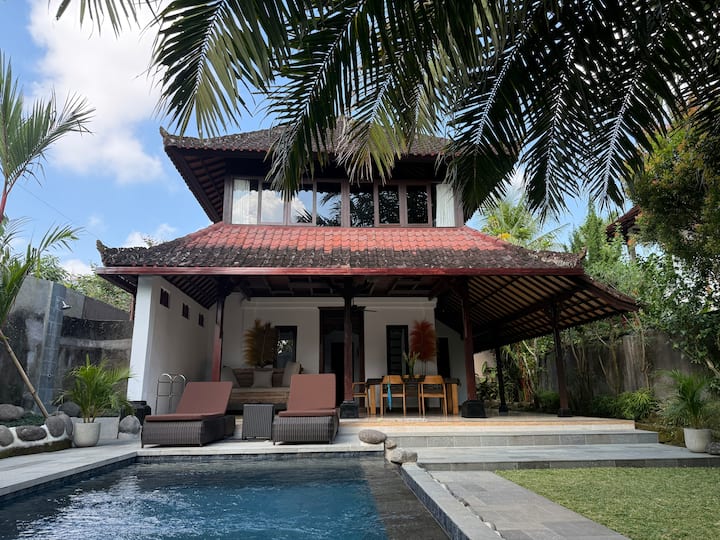 Padi’s House - Mezzanine Style - Ubud