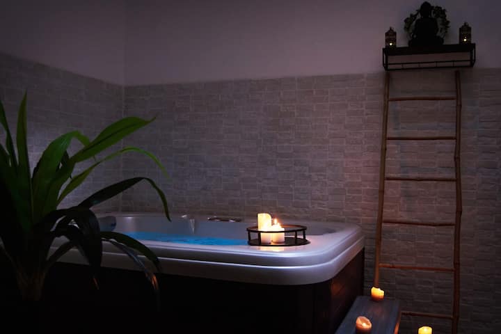 Spa Privatif Bruxelles | Jacuzzi, Sauna, Chambre ! - Bruselas, Bélgica