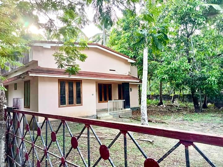 Peaceful 3bhk Villa Near Guruvayur Temple - Guruvayur
